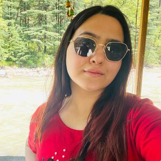 Nayanika Singhal | Privy Reviews