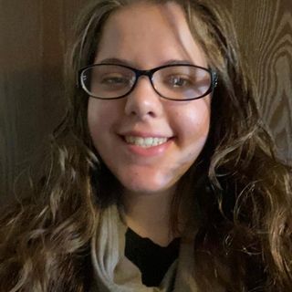 Meghan Wellnitz | Privy Reviews