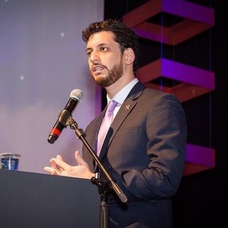 Raphaël Lima | Privy Reviews